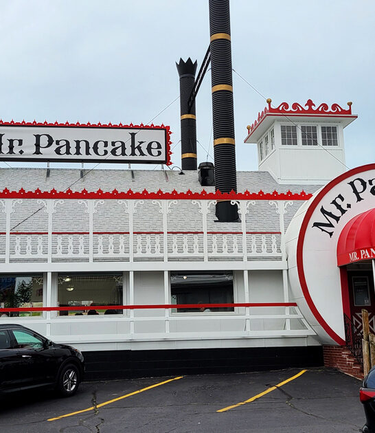wisconsin pancakes blueberry restaurant ftr
