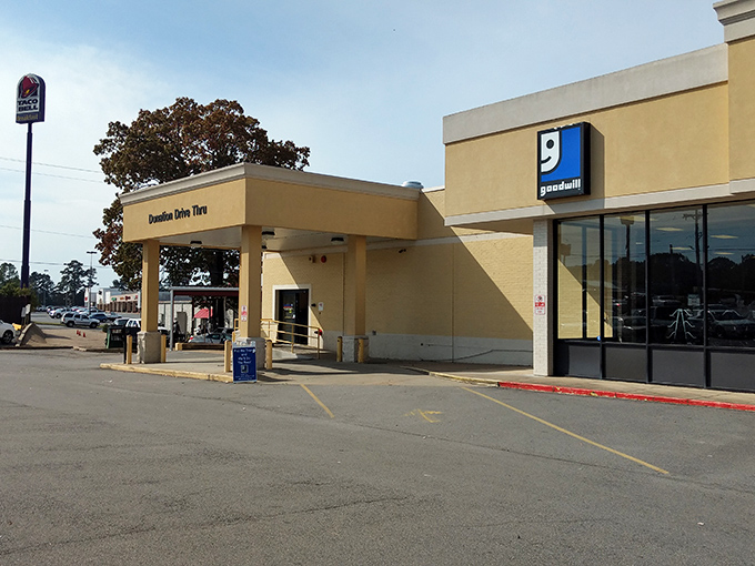The donation drive-thru at Benton's Goodwill&mdash;where your castoffs begin their journey to becoming someone else's treasure. No reservations required!