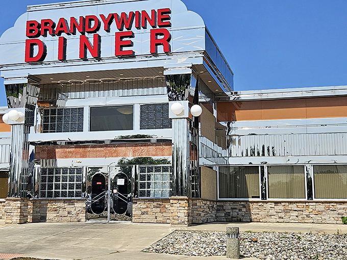 Sunlight bounces off the chrome exterior like it's auditioning for a role in an Edward Hopper painting&mdash;classic Americana with a Delaware twist.