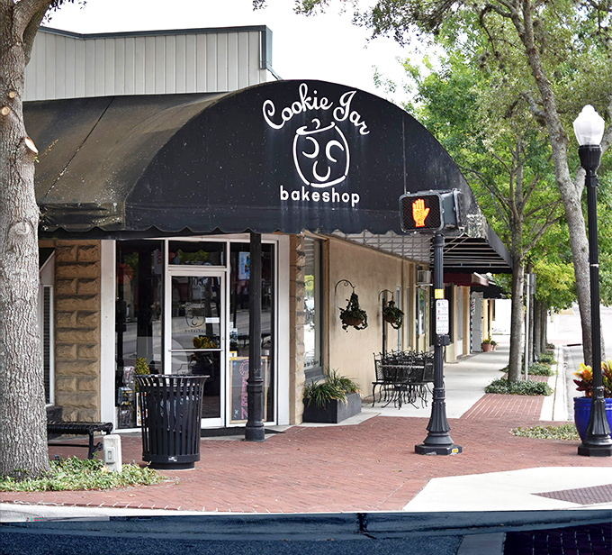 The iconic black awning of Cookie Jar Bakeshop beckons from downtown Bartow like a sweet siren call to carb-loving sailors.
