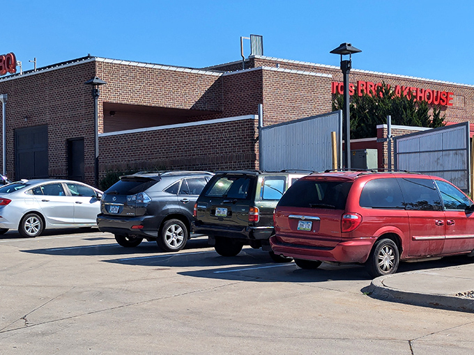 The unassuming brick exterior of Jethro's BBQ n' LakeHouse hides flavor explosions within&mdash;like finding a winning lottery ticket in your winter coat pocket.