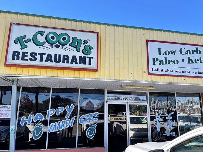 "Low Carb, Paleo, Keto" next to T-Coon's? That's like parking a bicycle at the Indy 500.