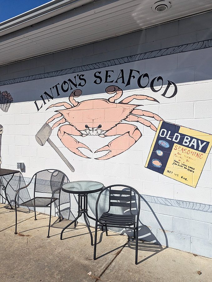 The iconic crab mural at Linton's Seafood tells you everything you need to know &ndash; this place means serious crustacean business.