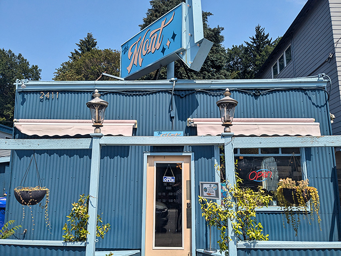 The blue beacon of breakfast bliss! The Mont's vibrant exterior stands out in Portland's Kerns neighborhood like a delicious exclamation point.
