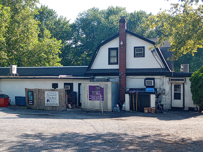 The unassuming exterior of The Glass Lounge proves once again that culinary treasures often hide in plain sight. Pennsylvania's steakhouse time capsule awaits.