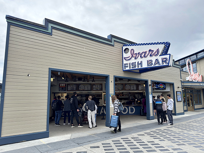 Ivar's Fish Bar offers quick-service seafood that proves fast food can still be fantastic food when you're this close to the source.