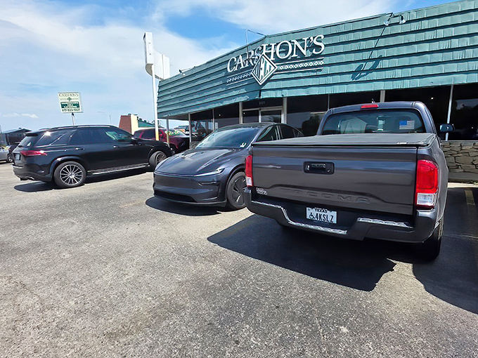 The iconic teal-blue exterior of Carshon's stands like a beacon of sandwich salvation in Fort Worth, promising delicatessen delights that transcend Texas stereotypes.