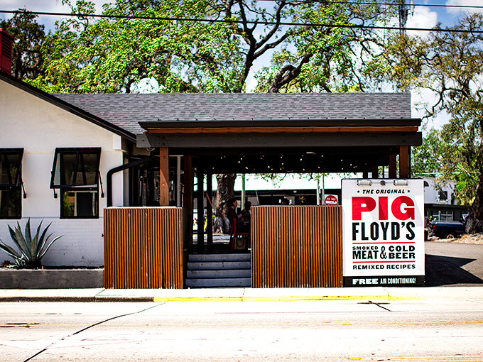 "The Original Pig Floyd's"&mdash;where smoke meets global flavors in a culinary concert that would make even the pickiest eater hit the high notes.
