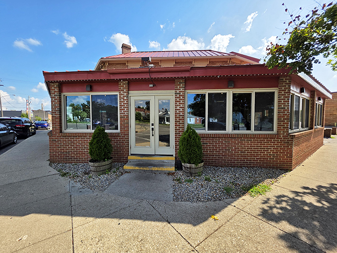 The unassuming brick exterior of Old Canal Smoke House in Chillicothe hides culinary treasures within. Like finding a Rolex in a paper bag.