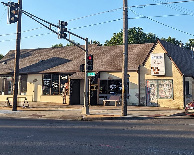 No pretense here&mdash;just the kind of honest exterior that promises good things inside.