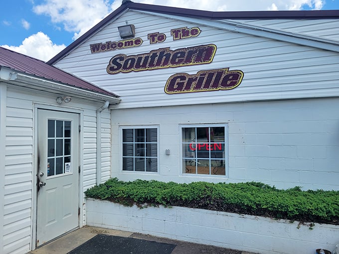 The unassuming exterior of Southern Grille, like finding a treasure chest disguised as a shoebox. Good food doesn't need fancy architecture.