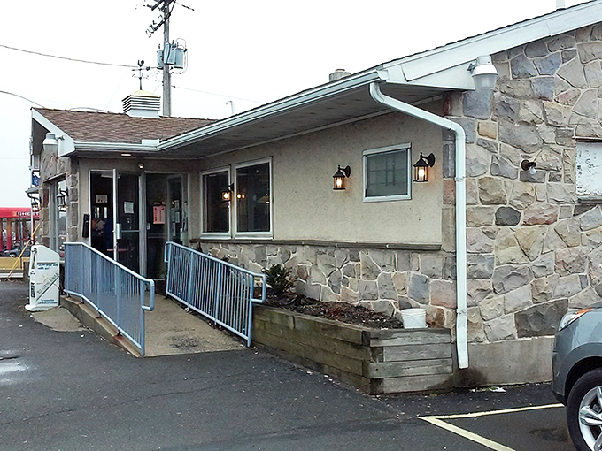 Another angle reveals that classic stone-and-stucco combo that whispers "your breakfast is about to be legendary."