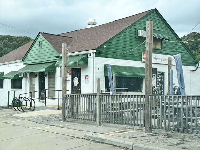 From another angle, the modest facade reveals a wooden porch railing&mdash;the last barrier between you and Southern comfort food nirvana.