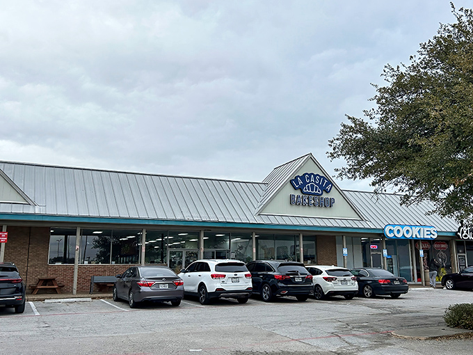 La Casita Bakeshop's modest strip mall exterior is the culinary equivalent of Clark Kent &ndash; unassuming until you discover what's inside.