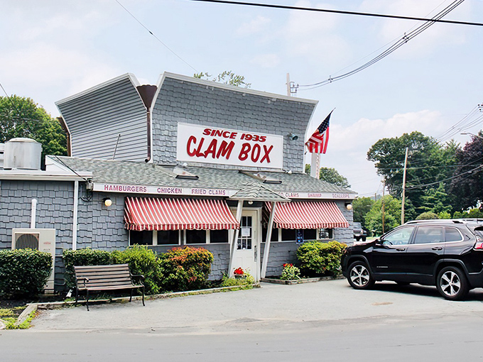 From certain angles, you can appreciate the full glory of this seafood shrine's design. Like a delicious mirage on Route 133.