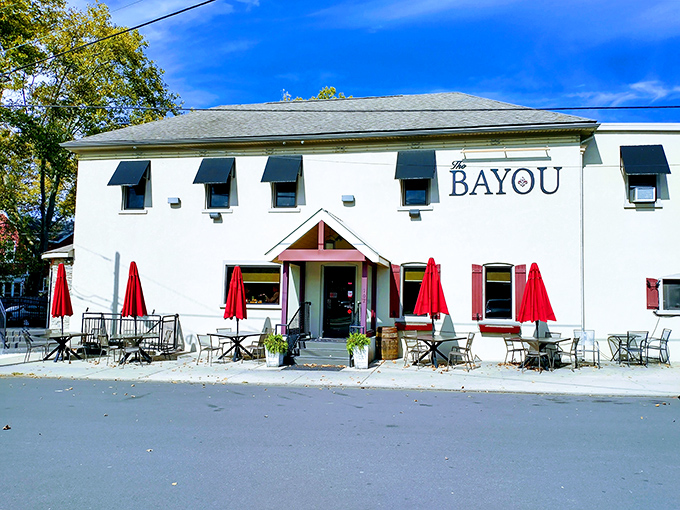 Bright red umbrellas beckon hungry travelers to this Southern oasis in Pennsylvania, promising comfort food worth the journey.