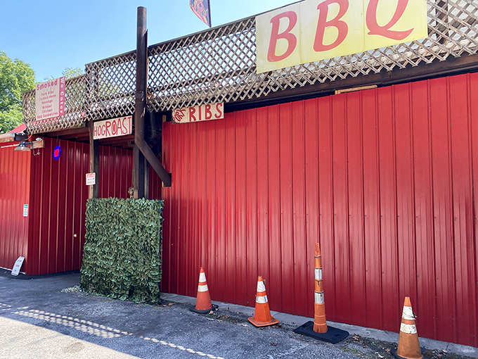 Signs promising "RIBS" and "BBQ" aren't subtle, but subtlety isn't what you're after when serious smoke cravings hit.