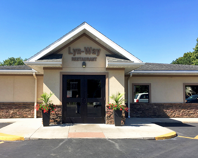 The unassuming exterior of Lyn-Way Restaurant proves once again that in Ohio, culinary treasures often hide behind modest facades.