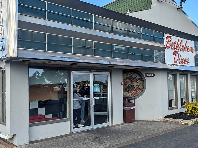 The Bethlehem Diner stands proud like a beacon of breakfast hope on a cloudy Pennsylvania morning.