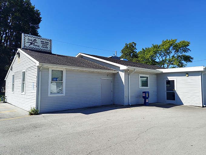 Don't judge this culinary treasure by its humble exterior &ndash; some of Ohio's most magnificent prime rib hides behind these unassuming white walls.