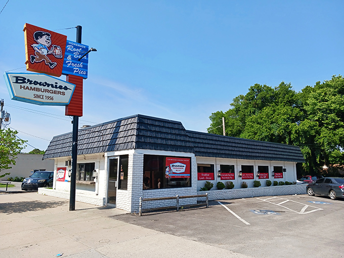 The iconic Brownie's sign has been beckoning burger lovers to this Tulsa landmark for generations. Some architectural styles go out of fashion&mdash;this never will.