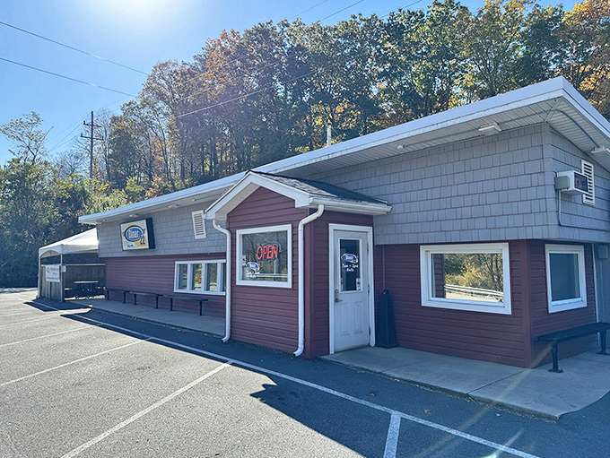 The unassuming red exterior of Diner 22 proves once again that the best food experiences often hide in plain sight along Pennsylvania's scenic byways.