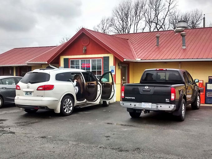 A full parking lot at breakfast is the universal sign language for "they're doing something right in there." The locals already know.