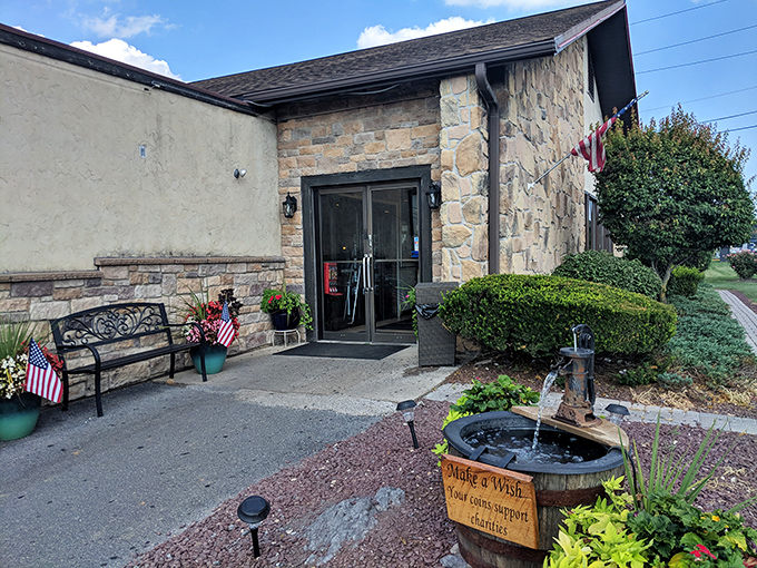 A "Make a Wish" fountain welcomes guests at the entrance—toss in a penny, wish for extra gravy, and prepare for diner nirvana.