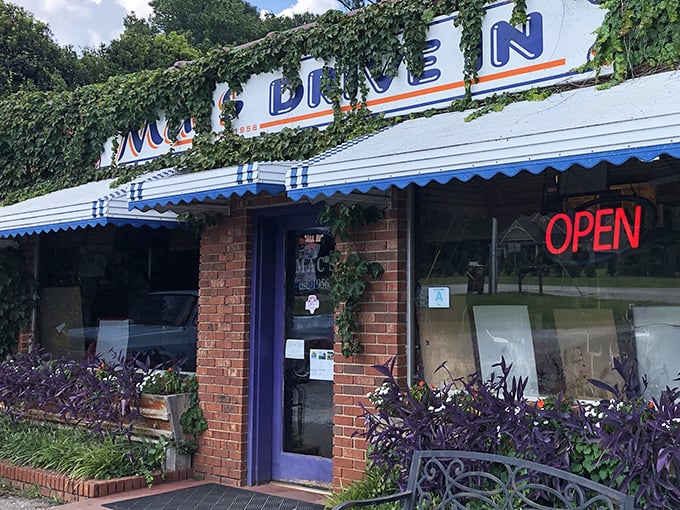 Mac&rsquo;s Drive In has been serving up Clemson nostalgia since 1956&mdash;proof that some classics never go out of style (or flavor).