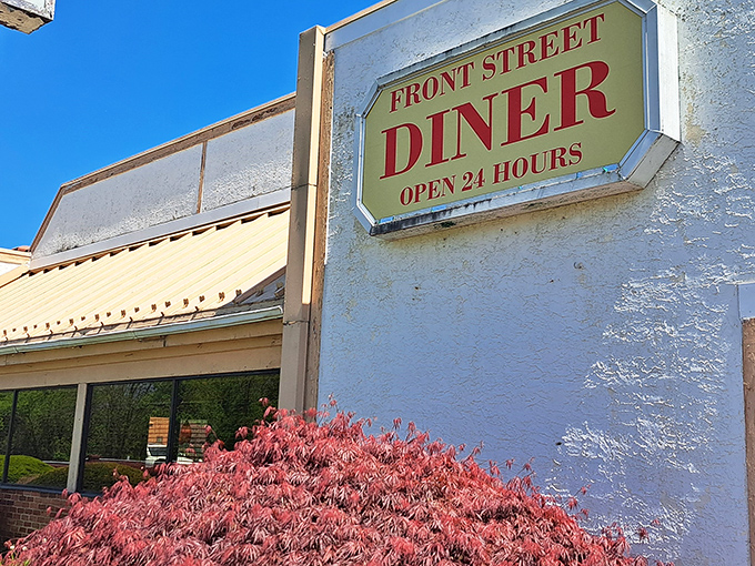 The classic white exterior with that iconic red sign promises 24-hour comfort food nirvana. Pennsylvania's answer to midnight cravings.