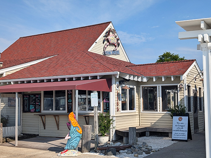 The quintessential Jersey Shore seafood shack in all its glory. That crab emblem perched atop the red roof has guided hungry pilgrims to seafood salvation for generations.