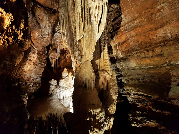 Nature's own sculpture gallery, where limestone formations create an otherworldly landscape that would make Gaud&iacute; jealous.