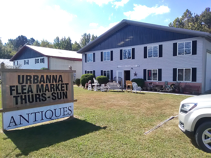The unassuming exterior of Urbanna Flea & Antiques belies the wonderland of treasures waiting inside. Like a TARDIS of trinkets, it's bigger on the inside!