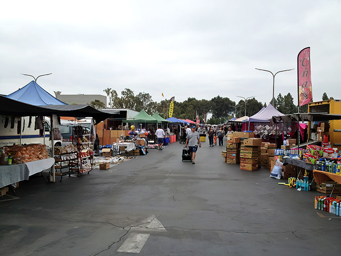 Blue skies and bargains stretch as far as the eye can see. The perfect Southern California backdrop for a day of discovery.