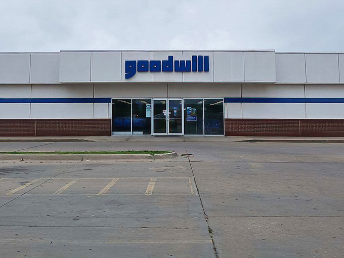 The unassuming exterior of Goodwill in Salina hides a treasure trove within. Like finding a gourmet meal at a gas station, prepare to be pleasantly surprised.