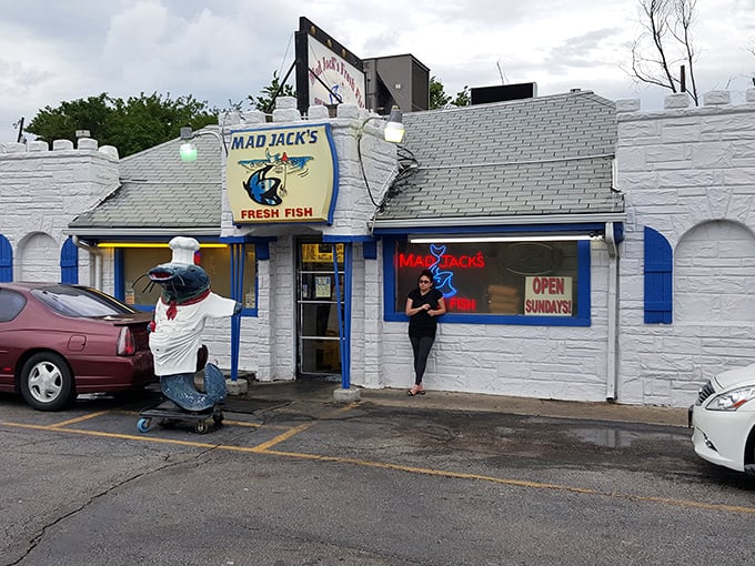 That iconic blue-trimmed building houses seafood treasures that would make coastal restaurants jealous. The chef statue stands guard over Kansas City's best-kept secret.