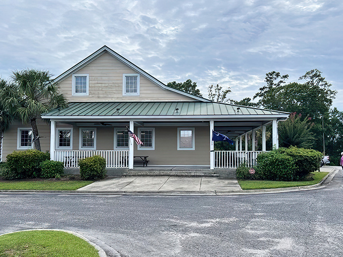 Morning light bathes the homey facade, where American and South Carolina flags flutter in the breeze&mdash;a patriotic prelude to the comfort food paradise within.
