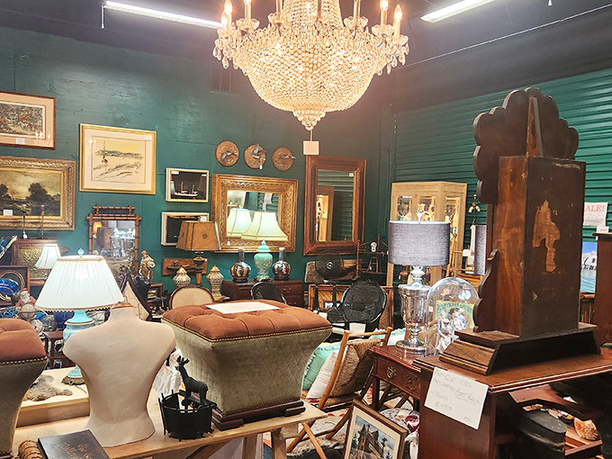 That multicolored glass chandelier alone could start a thousand conversations about the good old days.