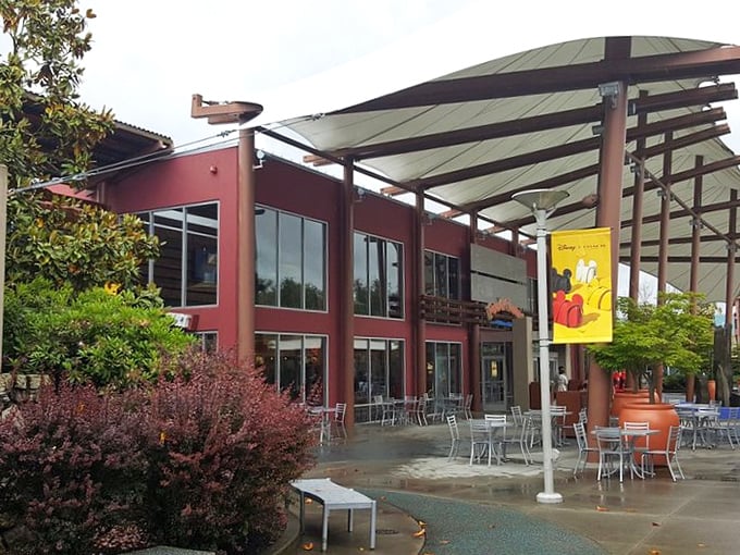 The Northwest-inspired architecture of Seattle Premium Outlets welcomes shoppers with its distinctive wooden beams and stone accents&mdash;retail therapy with a side of regional charm.