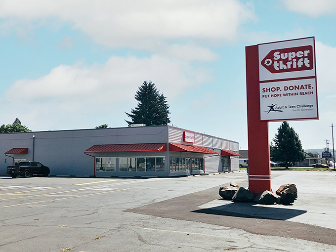 Another angle of SuperThrift's exterior shows its spacious parking lot, often filled with cars from across Oregon making their thrifting pilgrimage.