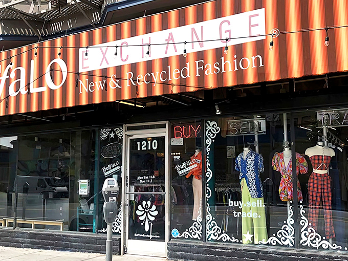 Step inside and the treasure hunt begins! The distinctive "buy, sell, trade" mantra is more than just words&mdash;it's a sustainable fashion revolution.