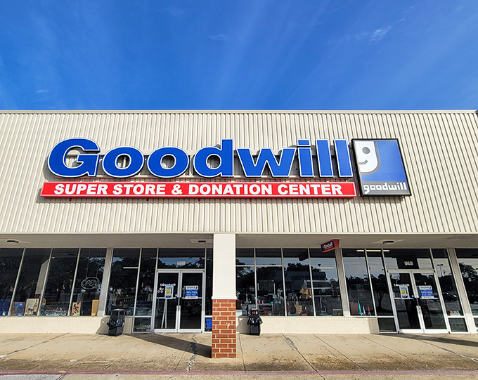 The "Super Store" sign isn't lying &ndash; this place means business when it comes to secondhand treasures.