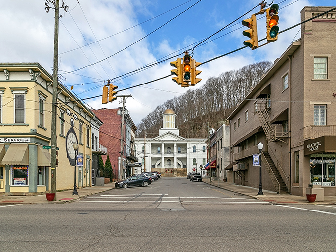 Main Street Pomeroy stretches before you like a movie set, with the majestic courthouse standing sentinel at the end &ndash; small-town America at its most picturesque.