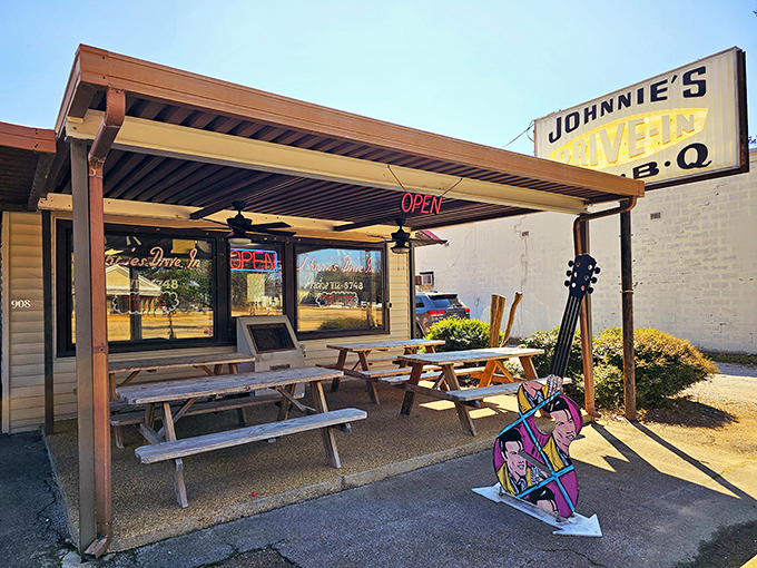 Outdoor picnic tables invite diners to enjoy their meal al fresco, where conversations flow as freely as the sweet tea on a warm Tupelo afternoon.