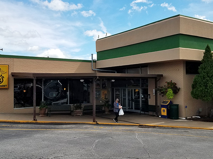 Wade's exterior proves that architectural humility and culinary excellence often share the same address in the South.