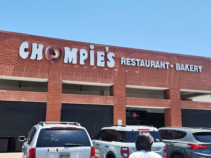 The brick facade of Chompie's stands proudly against the Arizona sky, like a New York deli that packed its bags and headed west for better weather.