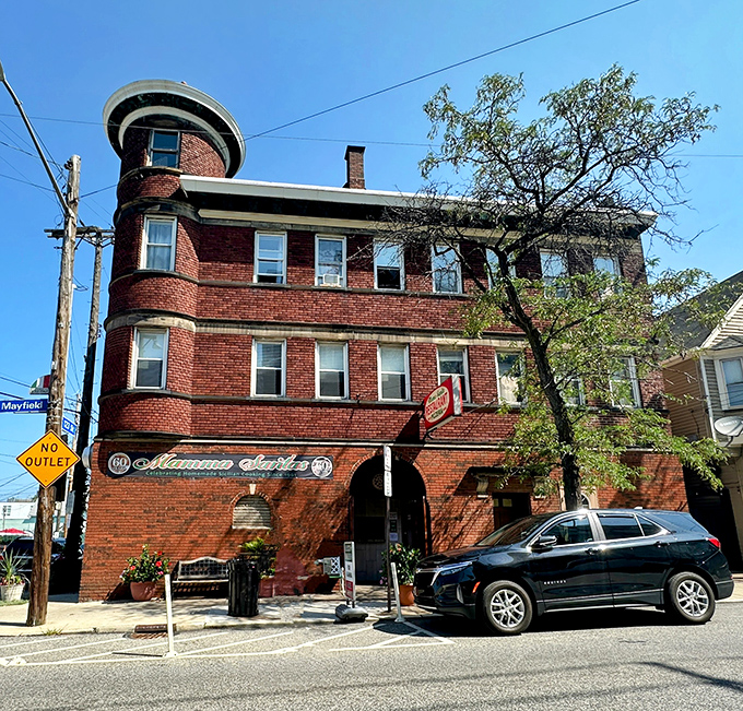 A stately brick building with character to spare, Mama Santa's corner location in Little Italy feels like it was plucked straight from a Scorsese film.