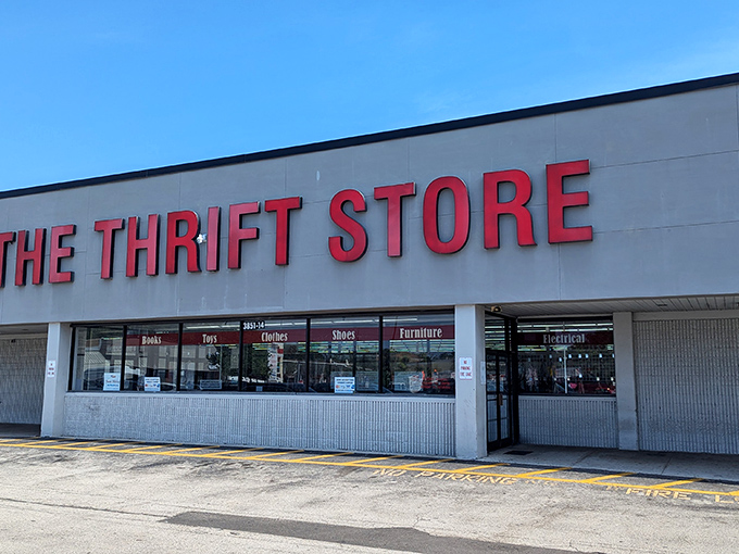 The bold red letters against the white facade announce your arrival at treasure-hunting paradise. Like a siren song for bargain lovers everywhere.