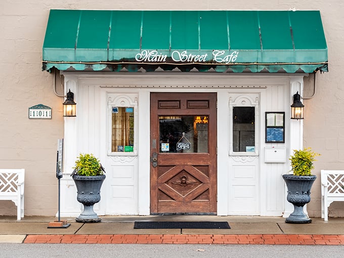 The iconic green awning of Main Street Caf&eacute; beckons like a culinary lighthouse on Madison's main drag. Southern hospitality starts at the doorstep.