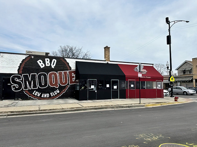Winter, spring, summer, or fall&mdash;Smoque's distinctive storefront on Pulaski Road remains Chicago's answer to the eternal question: "Where can I find real barbecue north of the Mason-Dixon?"